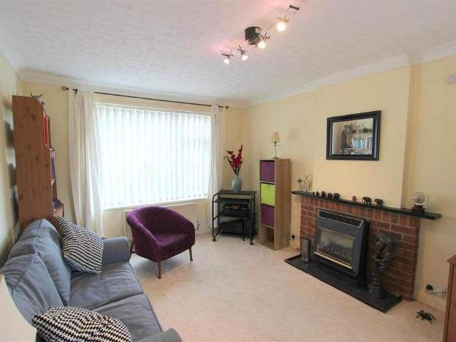 2 bedroom semi detached house to rent