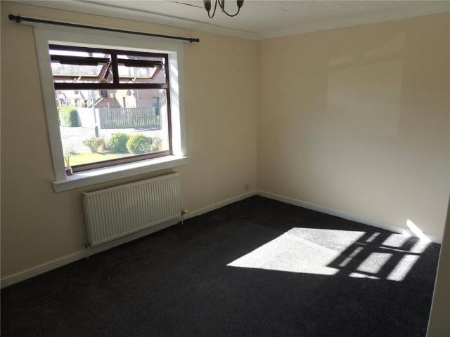 2 bedroom semi detached house to rent