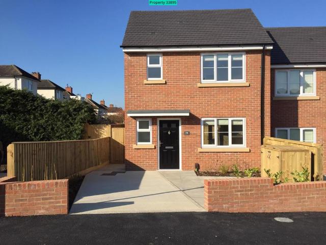 2 bedroom semi detached house to rent