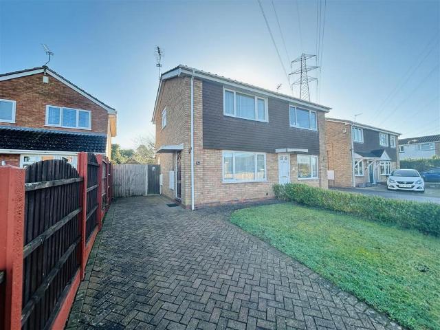 2 bedroom semi detached house to rent