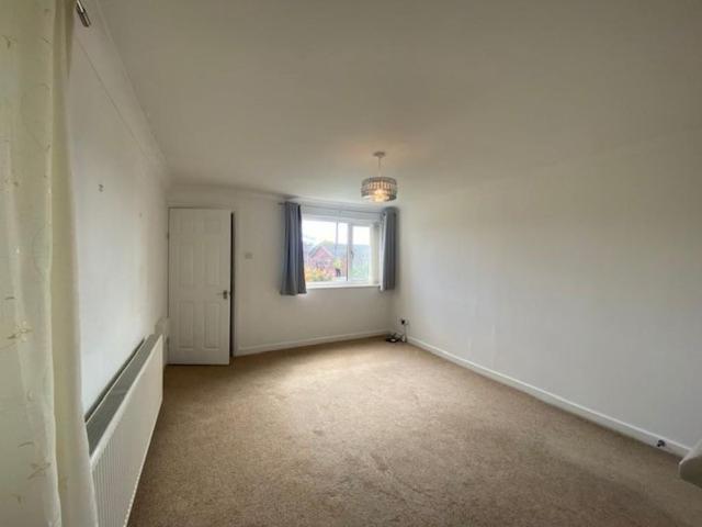 2 bedroom semi detached house to rent