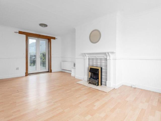 2 bedroom semi detached house to rent