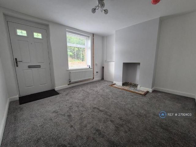 2 bedroom semi detached house to rent