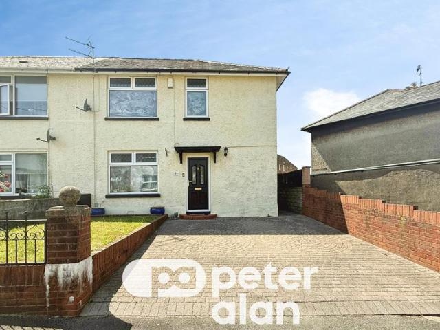 2 bedroom semi detached house to rent