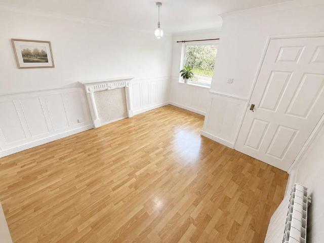 2 bedroom semi detached house to rent