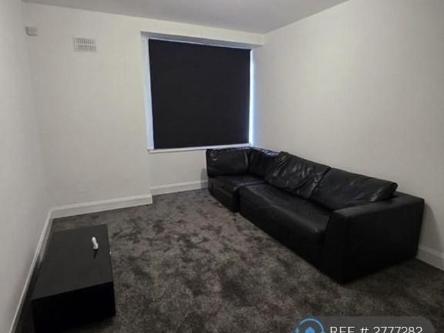 2 bedroom semi detached house to rent