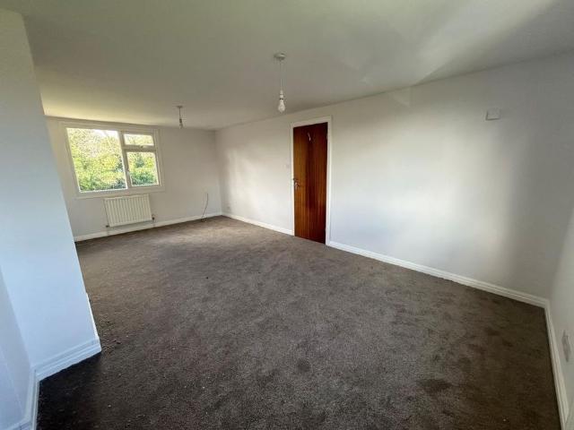 2 bedroom semi detached house to rent