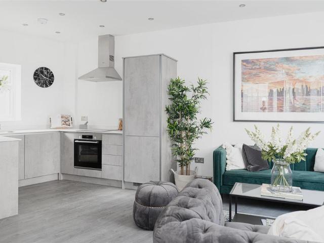 2 bedroom semi detached house to rent