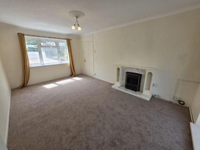 2 bedroom semi detached house to rent