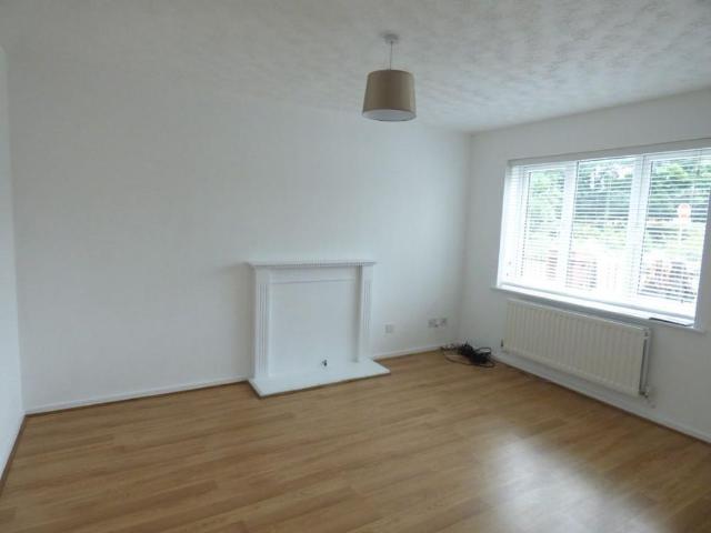 2 bedroom semi detached house to rent
