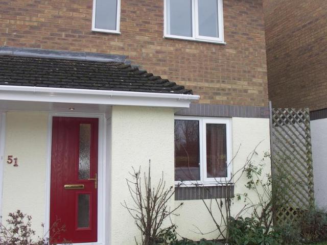 2 bedroom semi detached house to rent