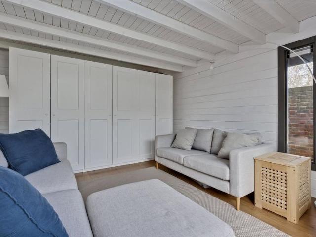 2 bedroom semi detached house to rent