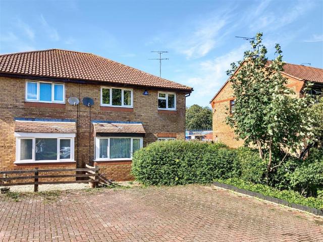 2 bedroom semi detached house to rent