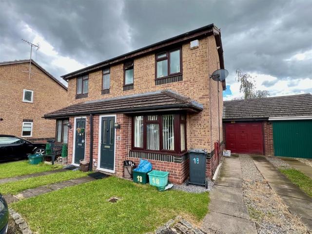 2 bedroom semi detached house to rent