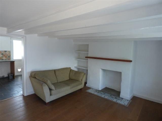 2 bedroom semi detached house to rent