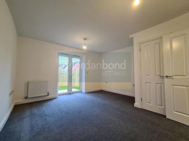 2 bedroom semi detached house to rent