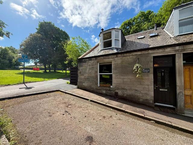 2 bedroom semi detached house to rent