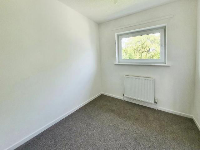 2 bedroom semi detached house to rent