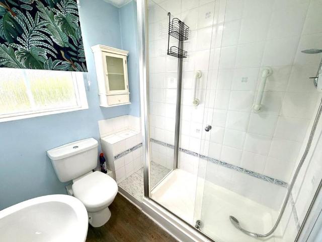 2 bedroom semi detached house to rent