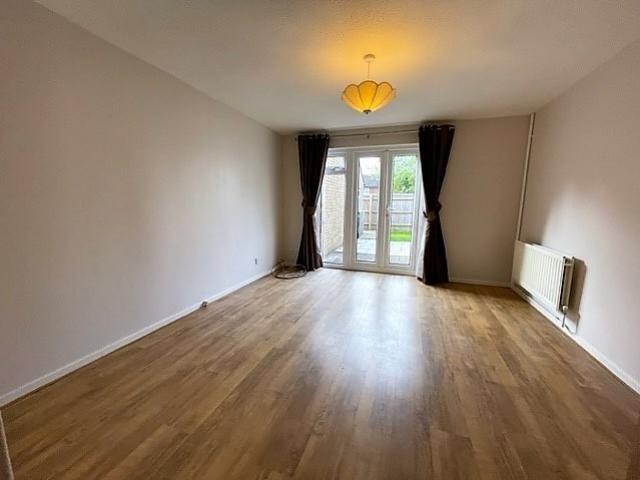 2 bedroom semi detached house to rent