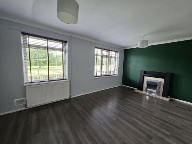 2 bedroom semi detached house to rent