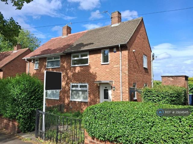 2 bedroom semi detached house to rent