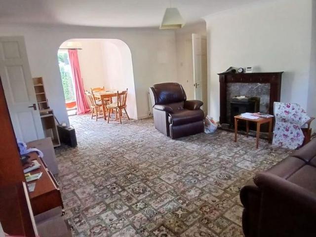 2 bedroom semi detached house to rent