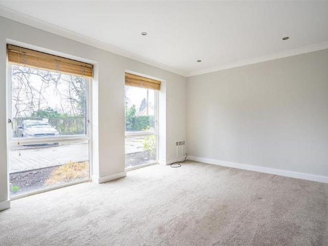 2 bedroom semi detached house to rent