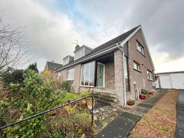 2 bedroom semi detached house to rent
