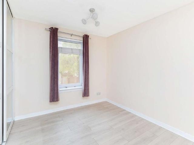 2 bedroom semi detached house to rent