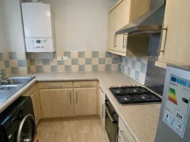 2 bedroom semi detached house to rent