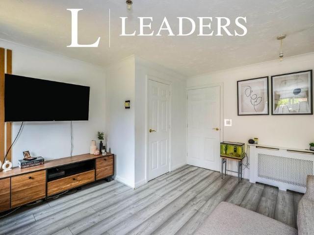 2 bedroom semi detached house to rent