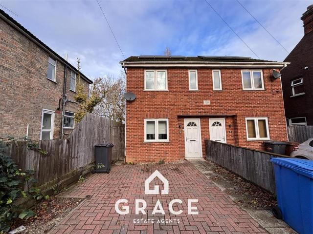 2 bedroom semi detached house to rent