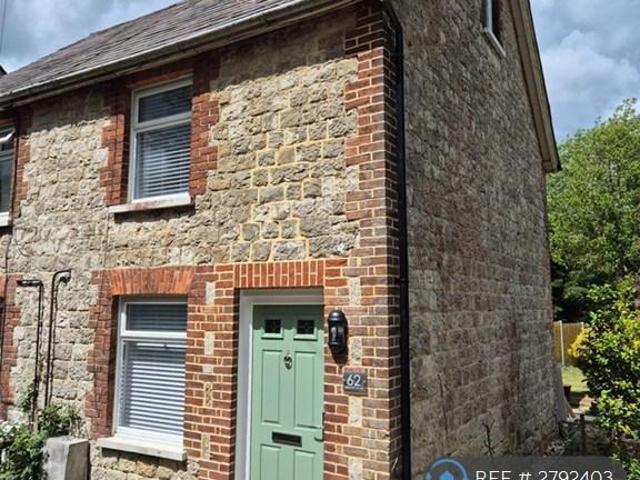 2 bedroom semi detached house to rent