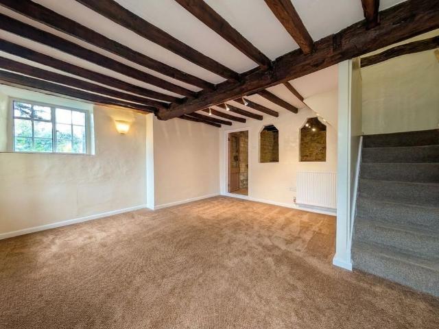 2 bedroom semi detached house to rent