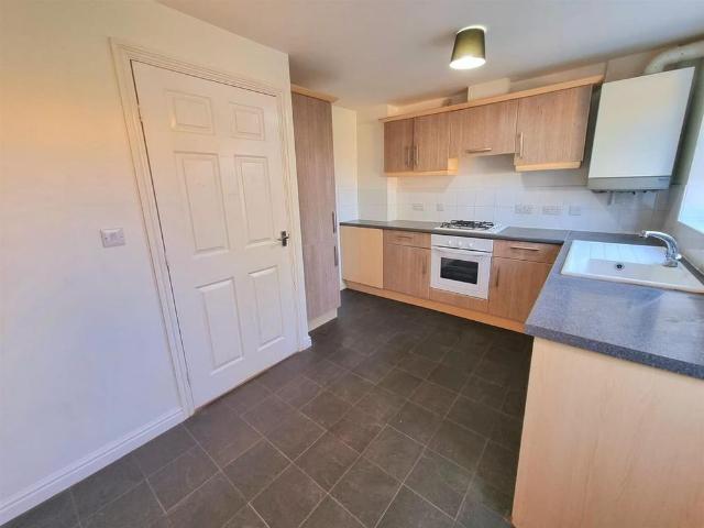 2 bedroom semi detached house to rent