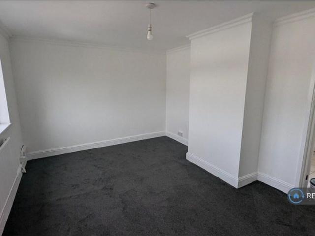 2 bedroom semi detached house to rent
