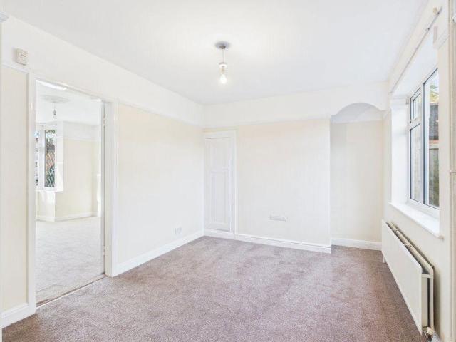 2 bedroom semi detached house to rent