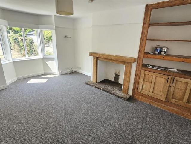 2 bedroom semi detached house to rent
