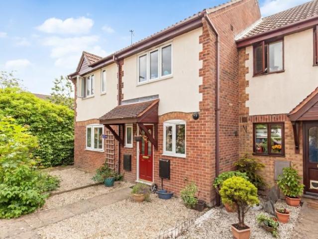 2 bedroom semi detached house to rent