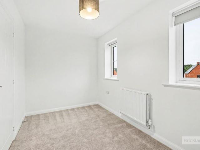 2 bedroom semi detached house to rent
