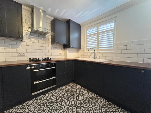 2 bedroom semi detached house to rent