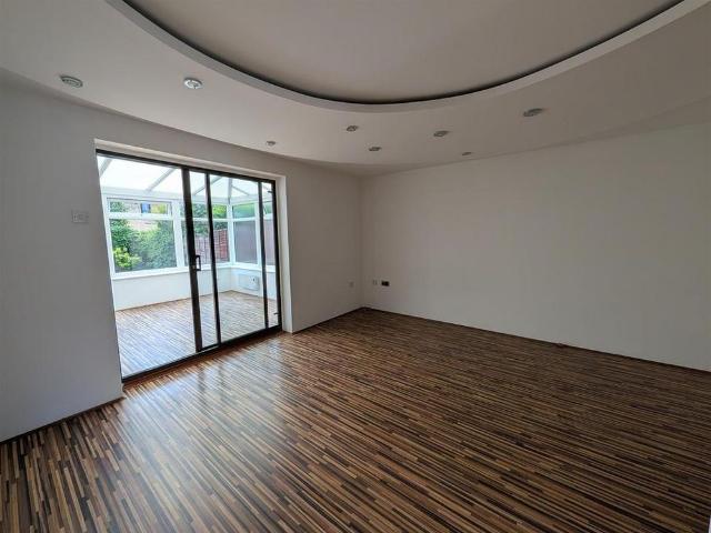 2 bedroom semi detached house to rent