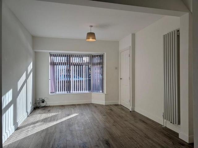 2 bedroom semi detached house to rent