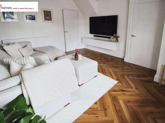 2 bedroom semi detached house to rent
