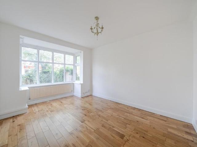 2 bedroom semi detached house to rent