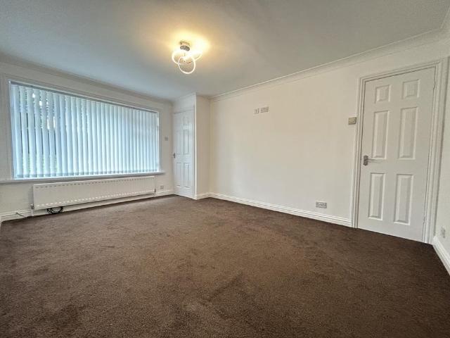 2 bedroom semi detached house to rent