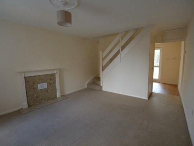 2 bedroom semi detached house to rent