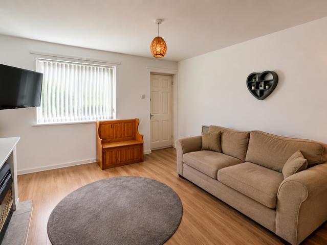 2 bedroom semi detached house to rent