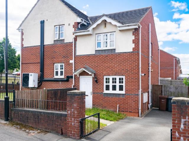 2 bedroom semi detached house to rent